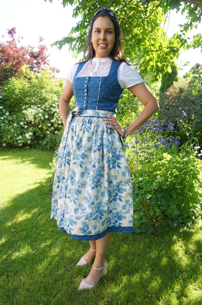 Geschichten eines Dirndls – Tales of a Dirndl